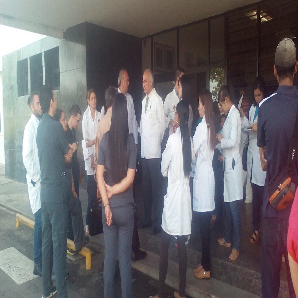 Niegan acceso a médicos en el hospital Ruíz y Páez